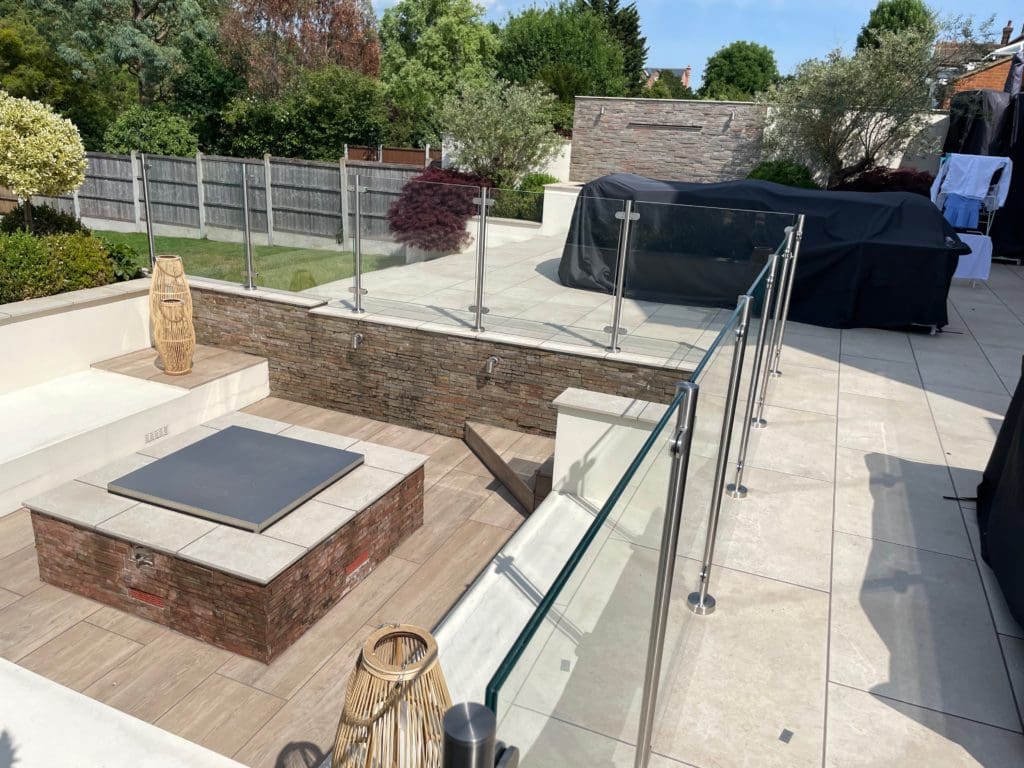 Free Floating Glass Balustrade - Upminster → Visage Glass and Steel