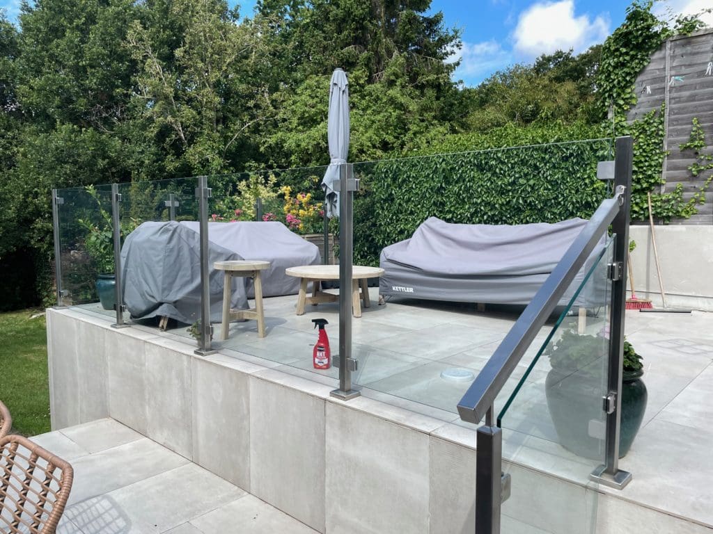 Free Floating Glass Balustrade - Chingford → Visage Glass and Steel