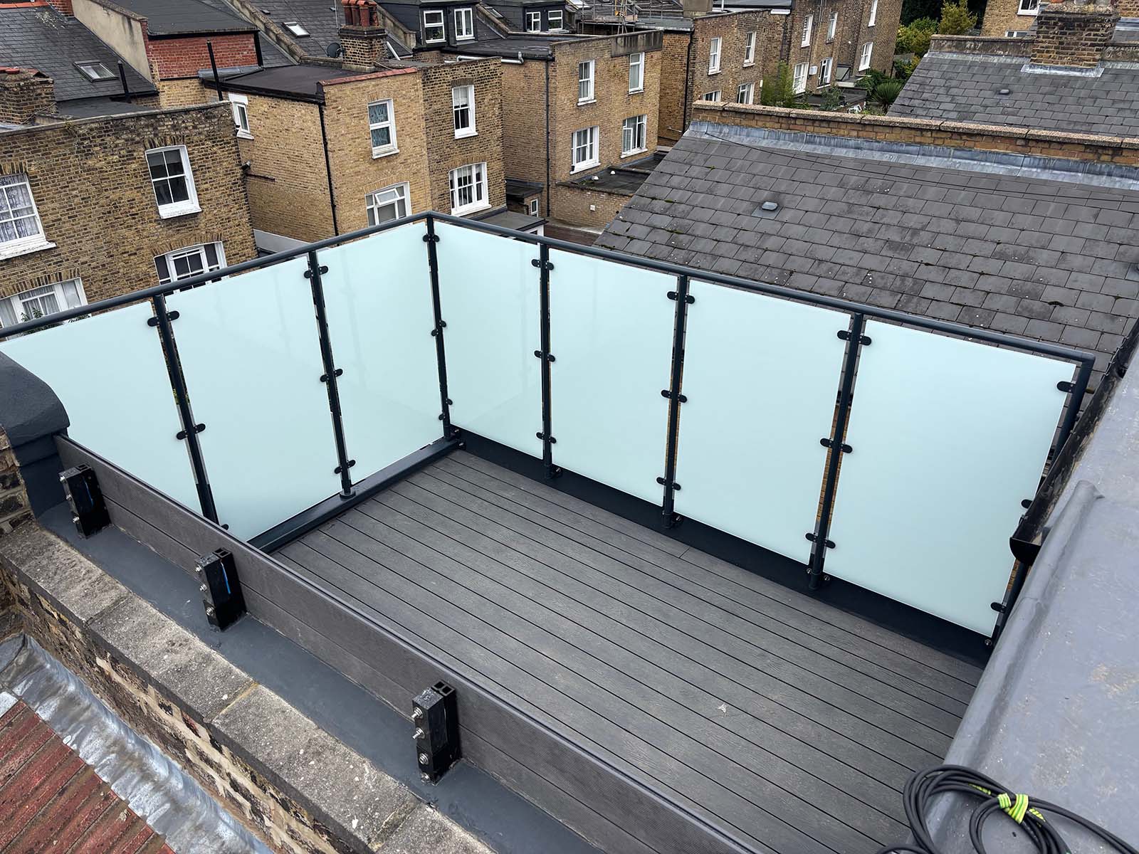 Roof top terrace area glass balustrade privacy screen - Dulwich, SW ...